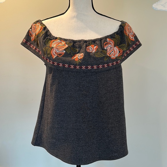 THML | Tops | Embroidered Flower Top Nwot | Poshmark